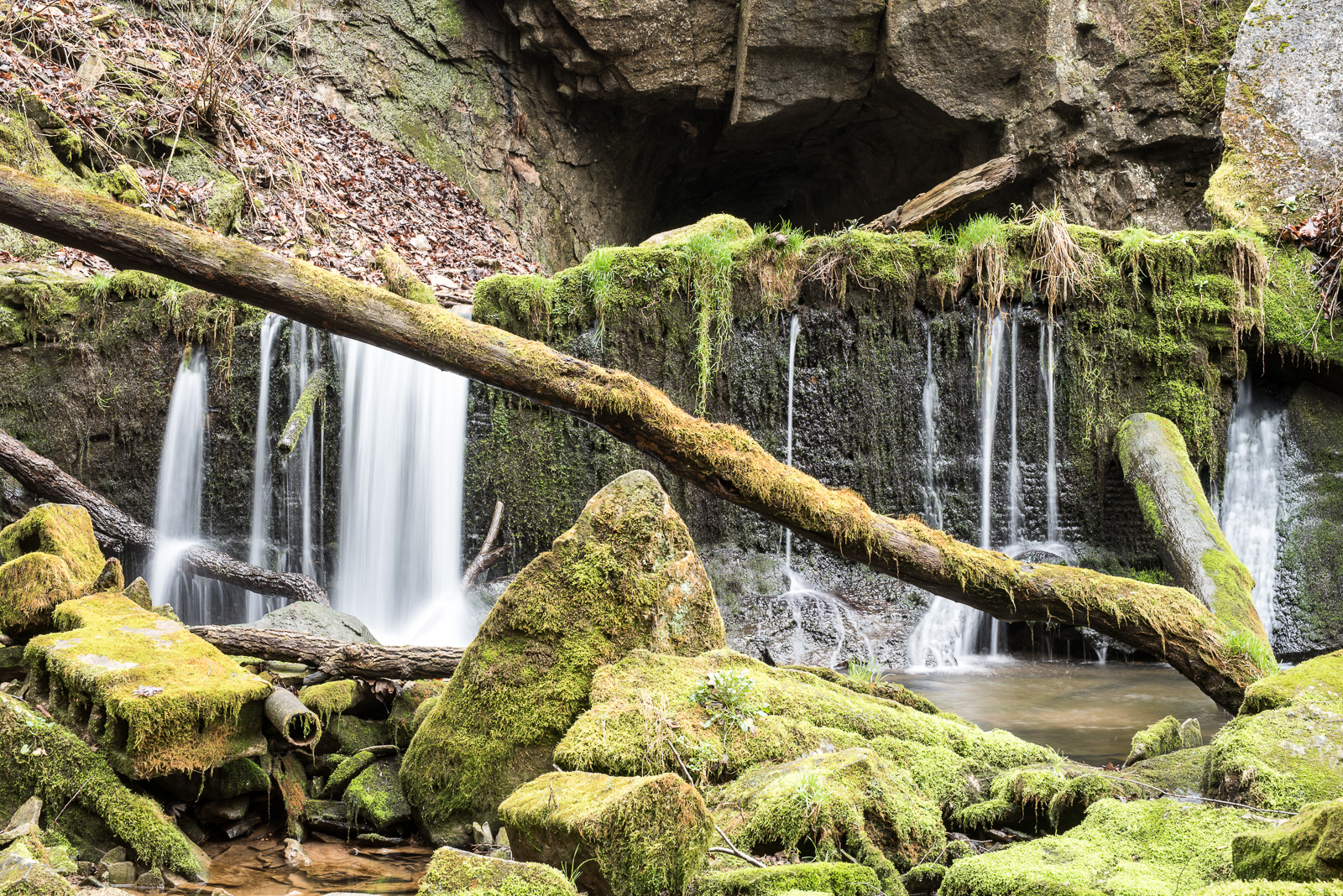 Resources? (Cave River Valley II) – The Inner Frame